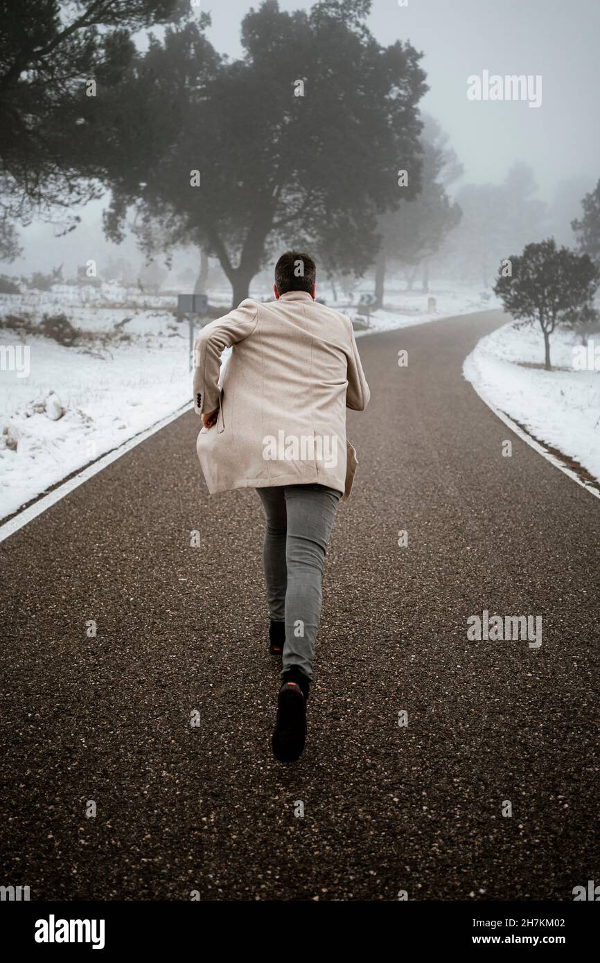 Forward running man hi-res stock photography and images - Alamy