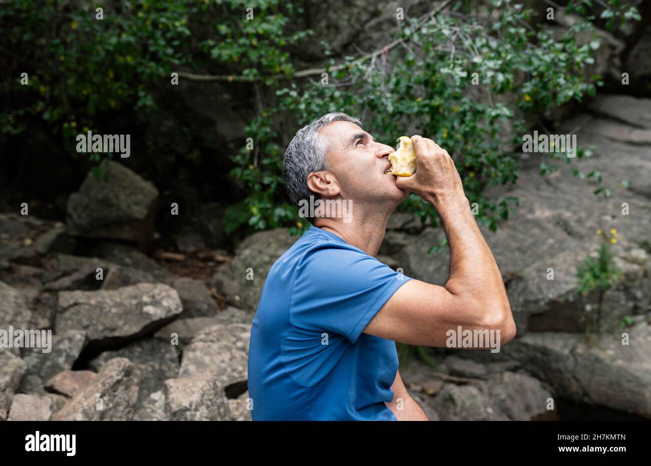 Man with fruit hi-res stock photography and images - Alamy