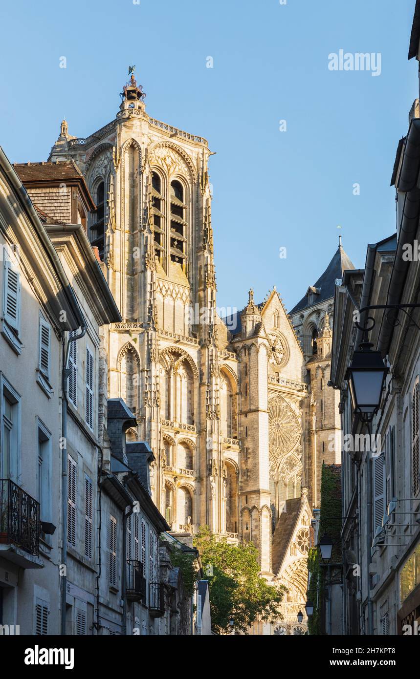 France, Cher, Bourges, Houses in front of Bourges Cathedral Stock Photo ...