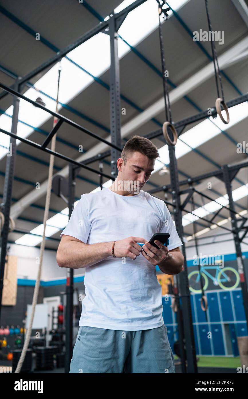 Mobile internet facility hi-res stock photography and images - Alamy