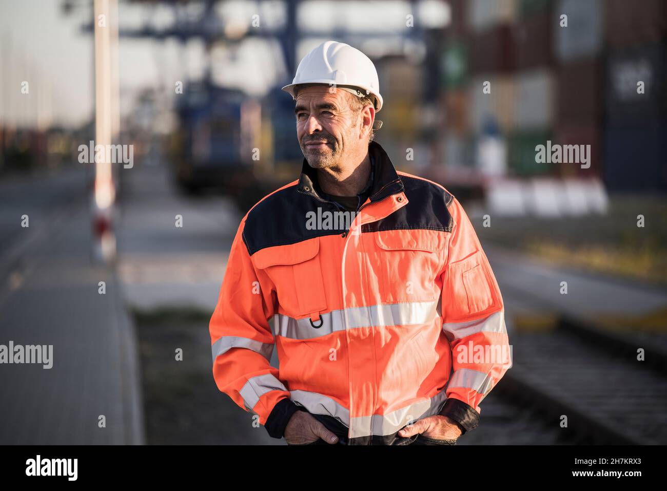 The dock worker hi-res stock photography and images - Alamy