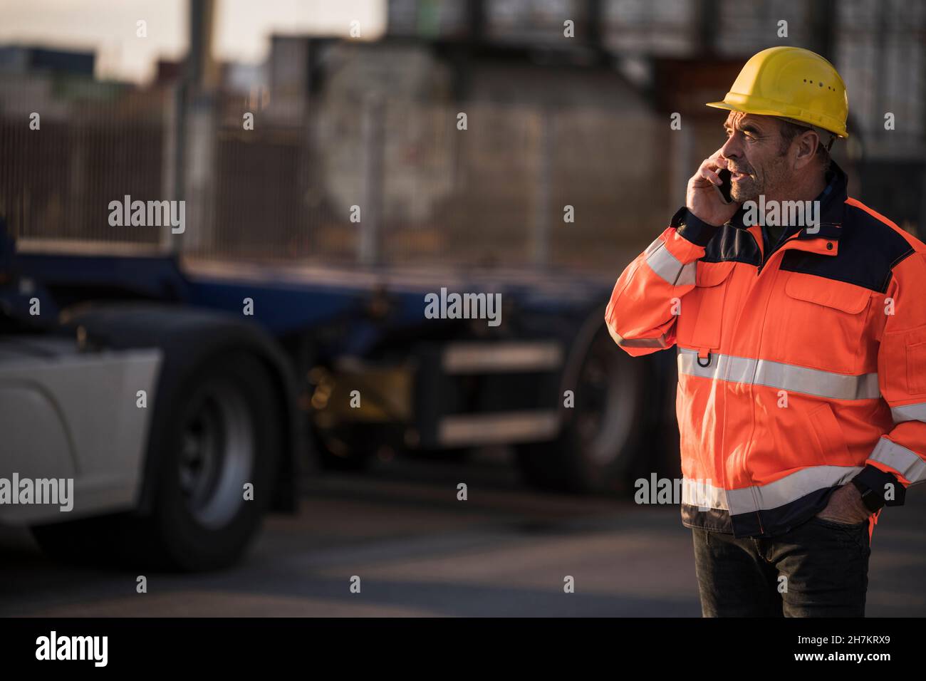 Commercial talking hi-res stock photography and images - Alamy