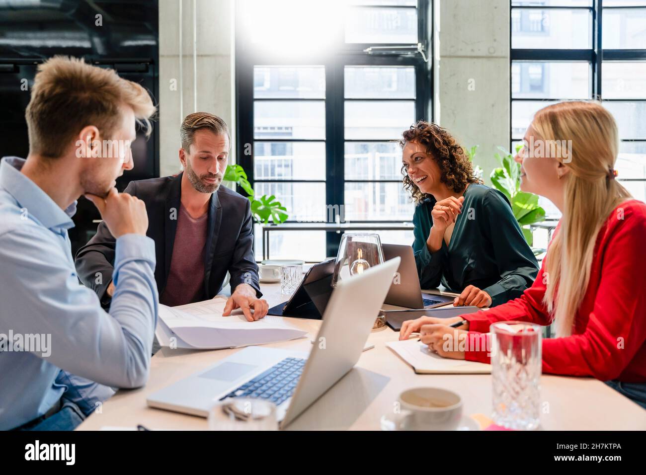Strategy meeting hi-res stock photography and images - Alamy