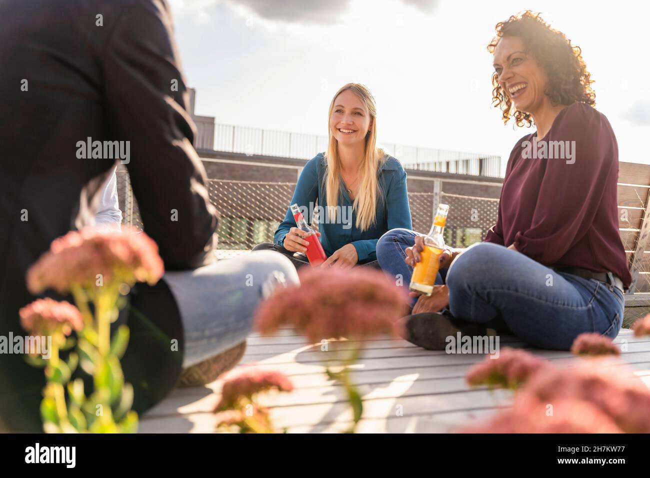 Work colleagues group hi-res stock photography and images - Alamy