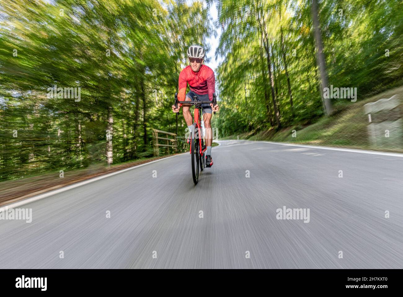 Male road cyclist hi-res stock photography and images - Alamy