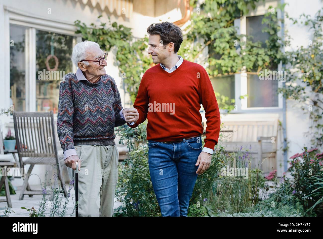 Father child smiling architecture hi-res stock photography and images ...