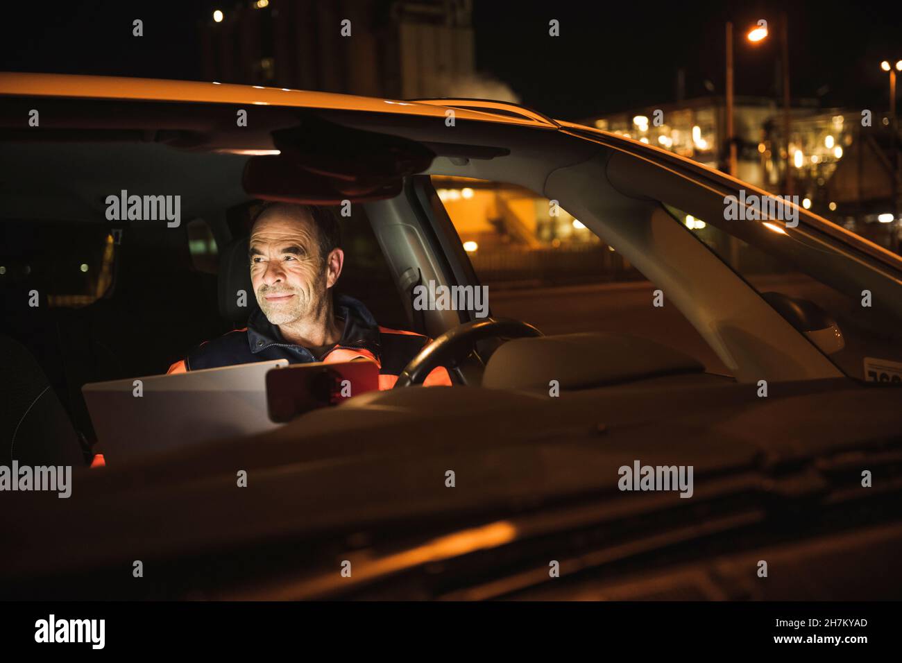 Engineer man car hi-res stock photography and images - Alamy