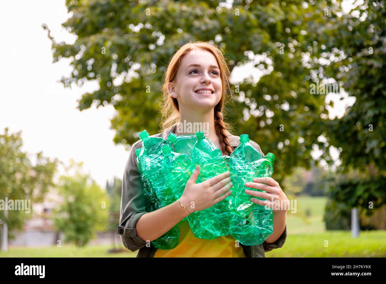 Female environmentalist hi-res stock photography and images - Alamy