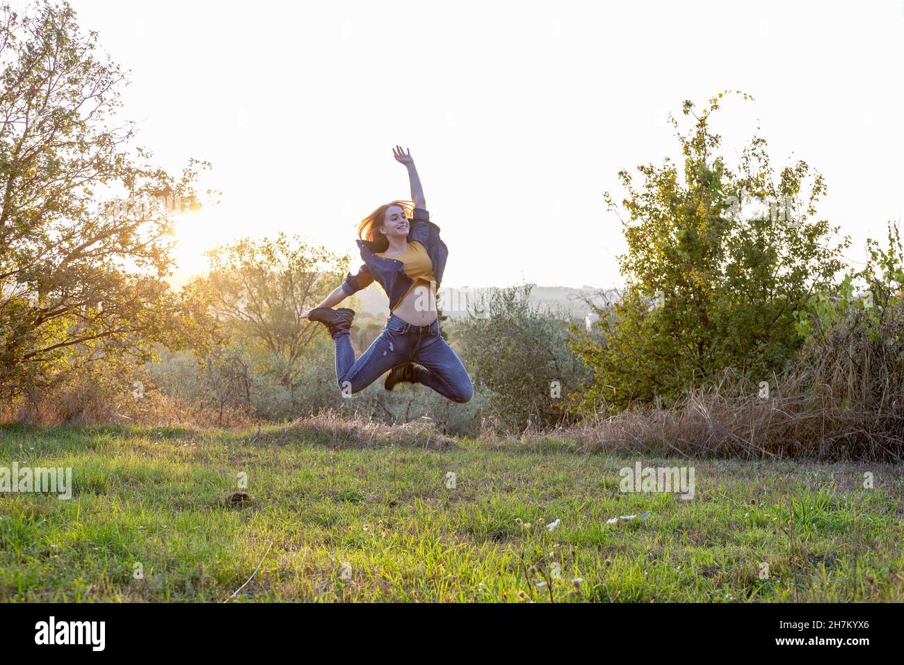 Light over grass hi-res stock photography and images - Alamy