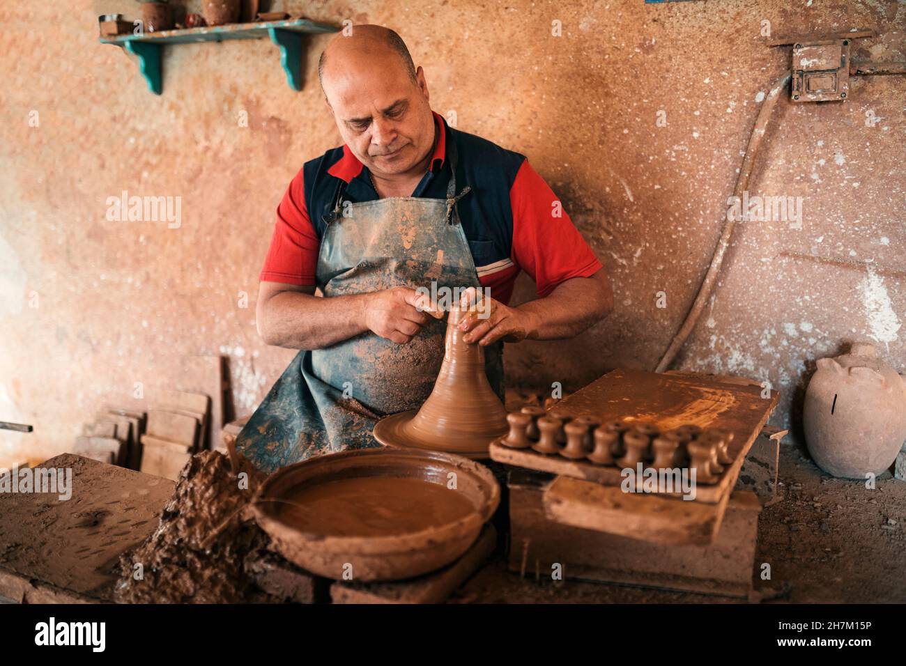 Pottery making tradition hi-res stock photography and images - Alamy
