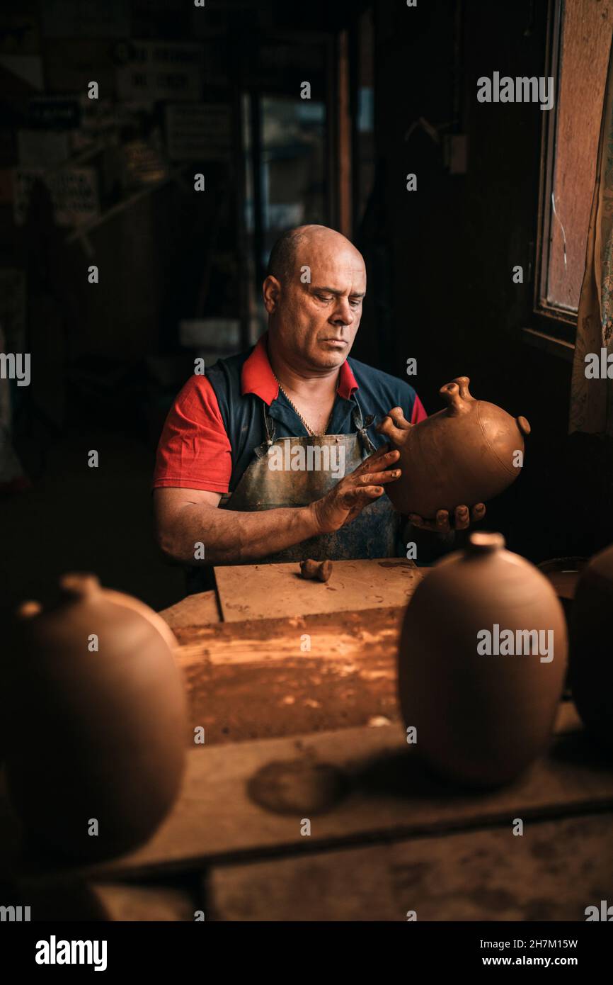 Ceramic pot with lid hi-res stock photography and images - Alamy