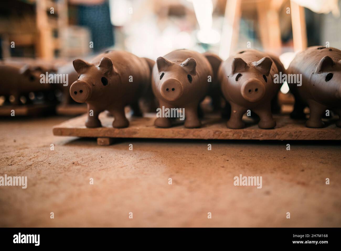 Three pottery pigs hi-res stock photography and images - Alamy