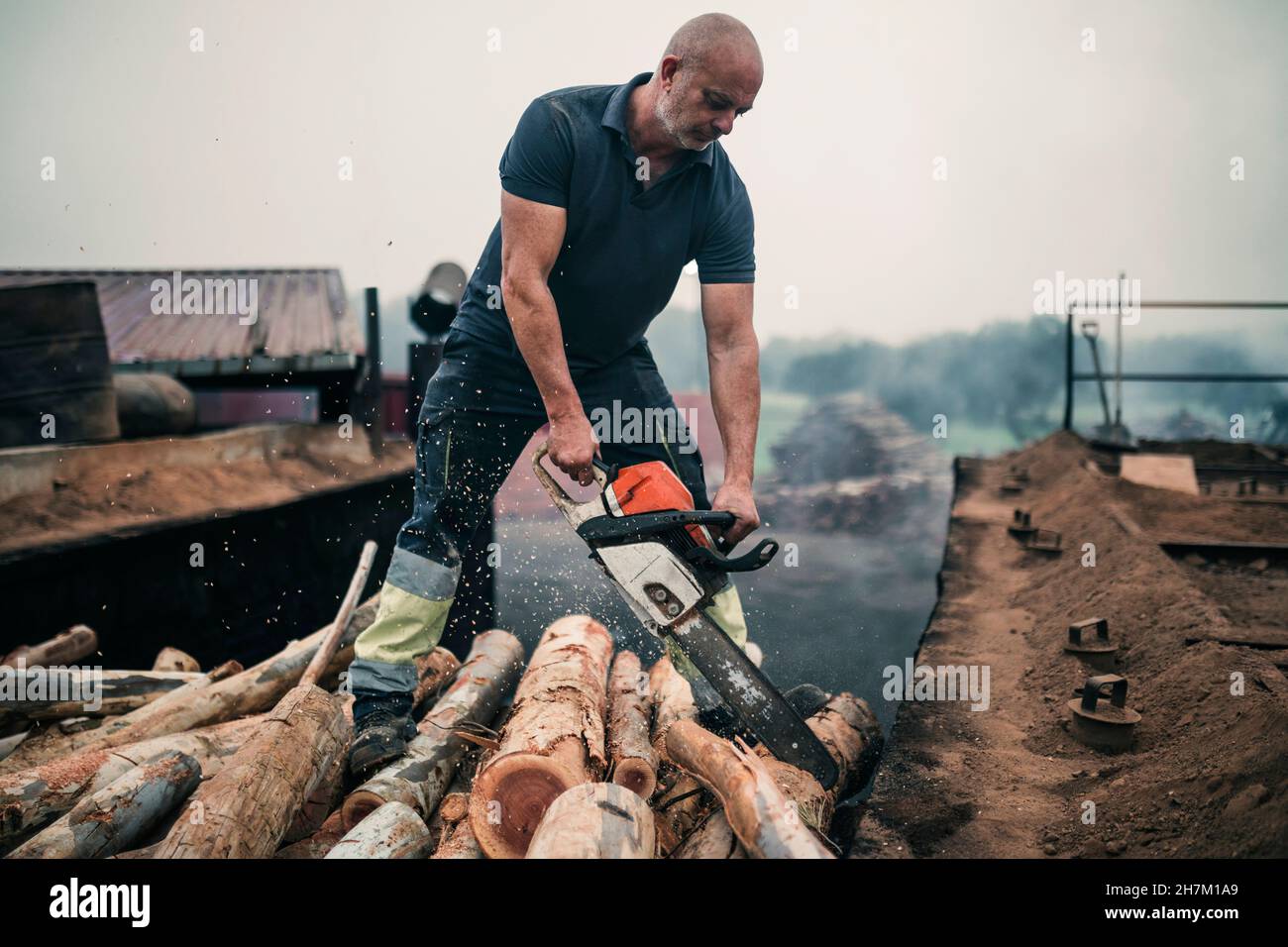 Messy construction worker hi-res stock photography and images - Alamy
