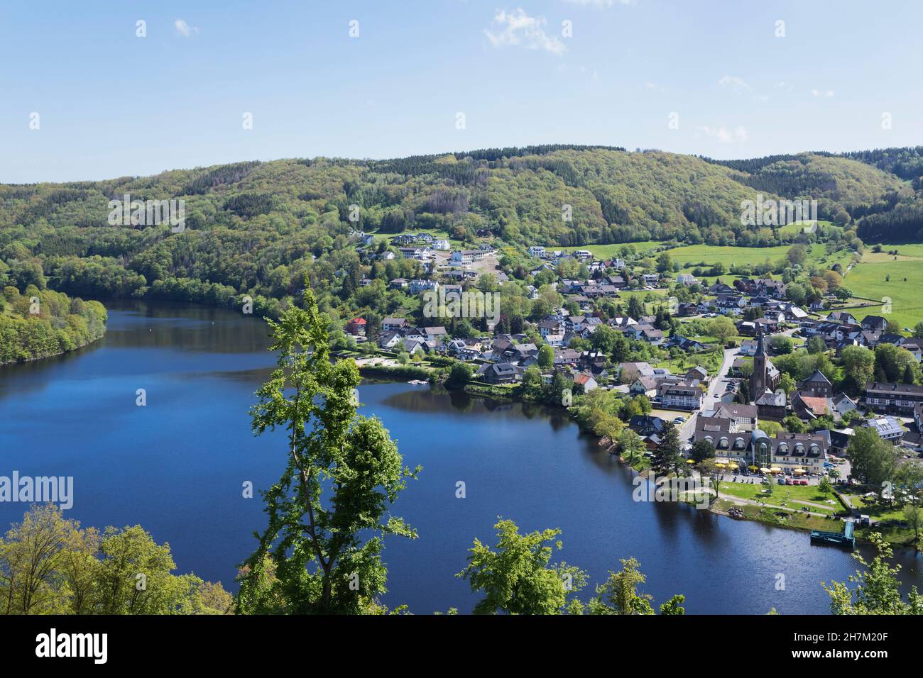 Germany, Saxony, Leipzig, Sunlight illuminating New Town Hall Stock ...