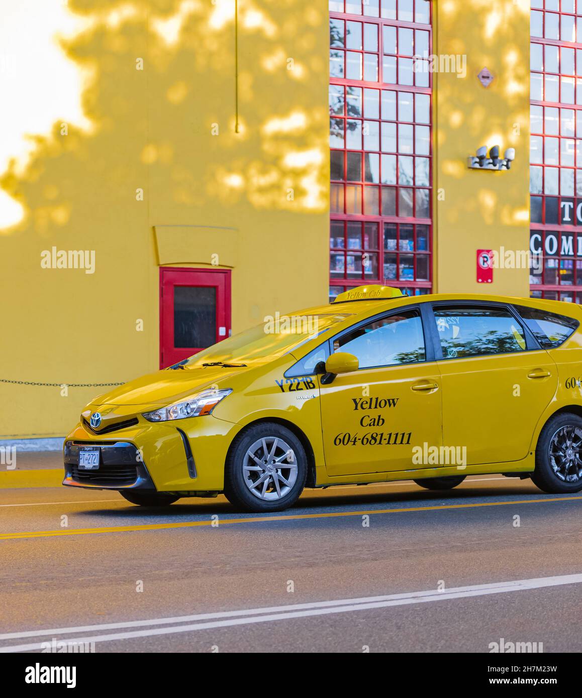 Vancouver taxi cab hi-res stock photography and images - Alamy