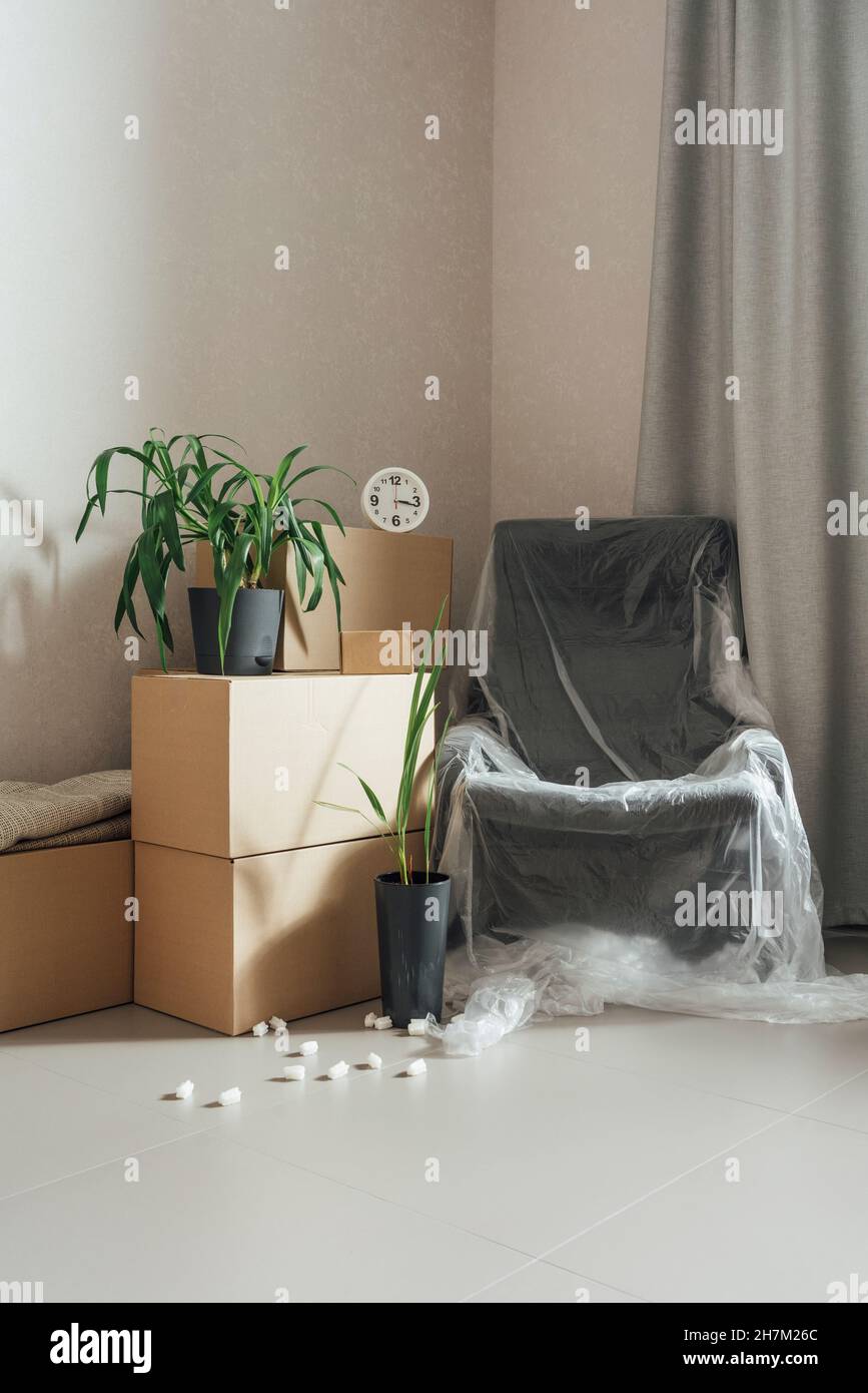 Plastic wrapped cartons hi-res stock photography and images - Alamy