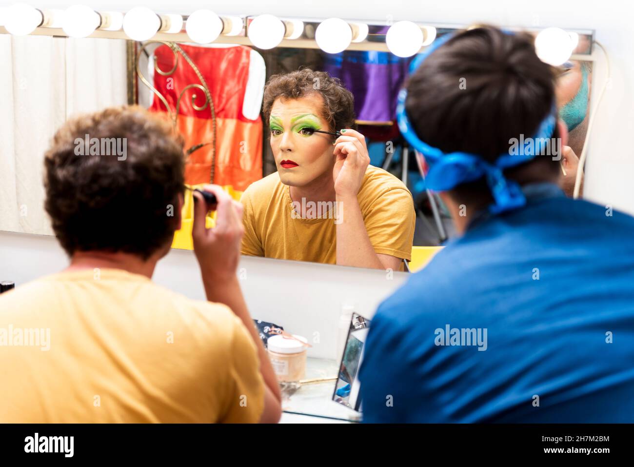 Man lipstick hi-res stock photography and images - Alamy