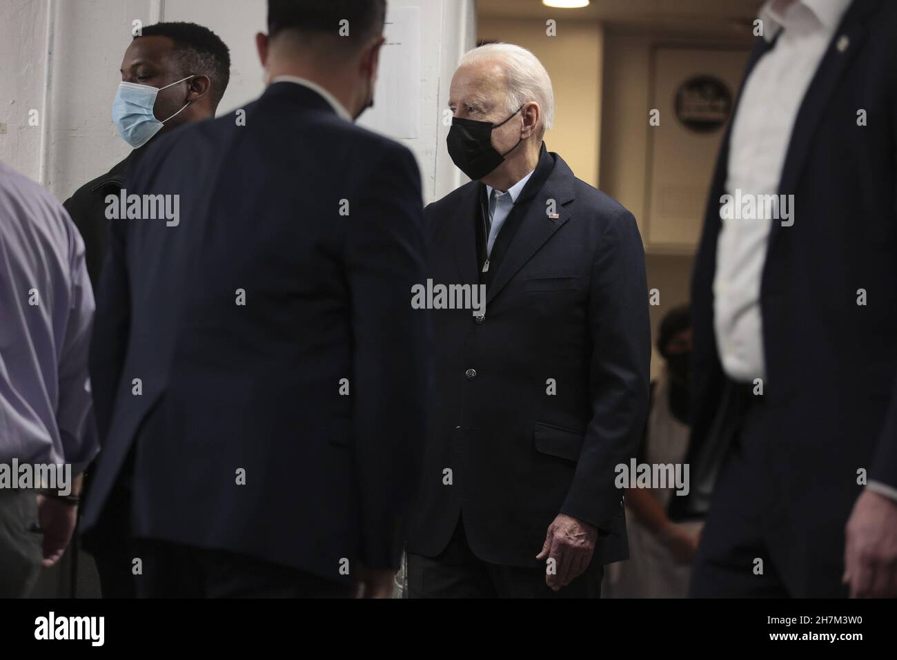 Kitchen operations hi-res stock photography and images - Alamy