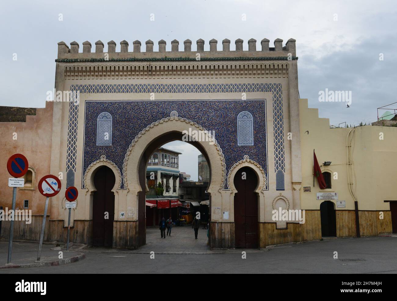 Blue gate of fez hi-res stock photography and images - Alamy