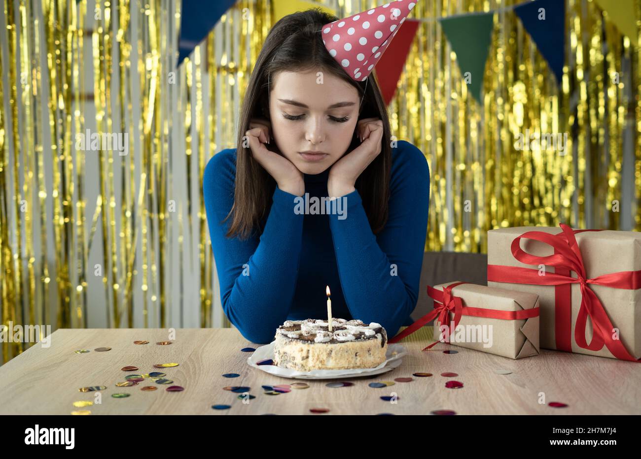 Birthday young hi-res stock photography and images - Alamy