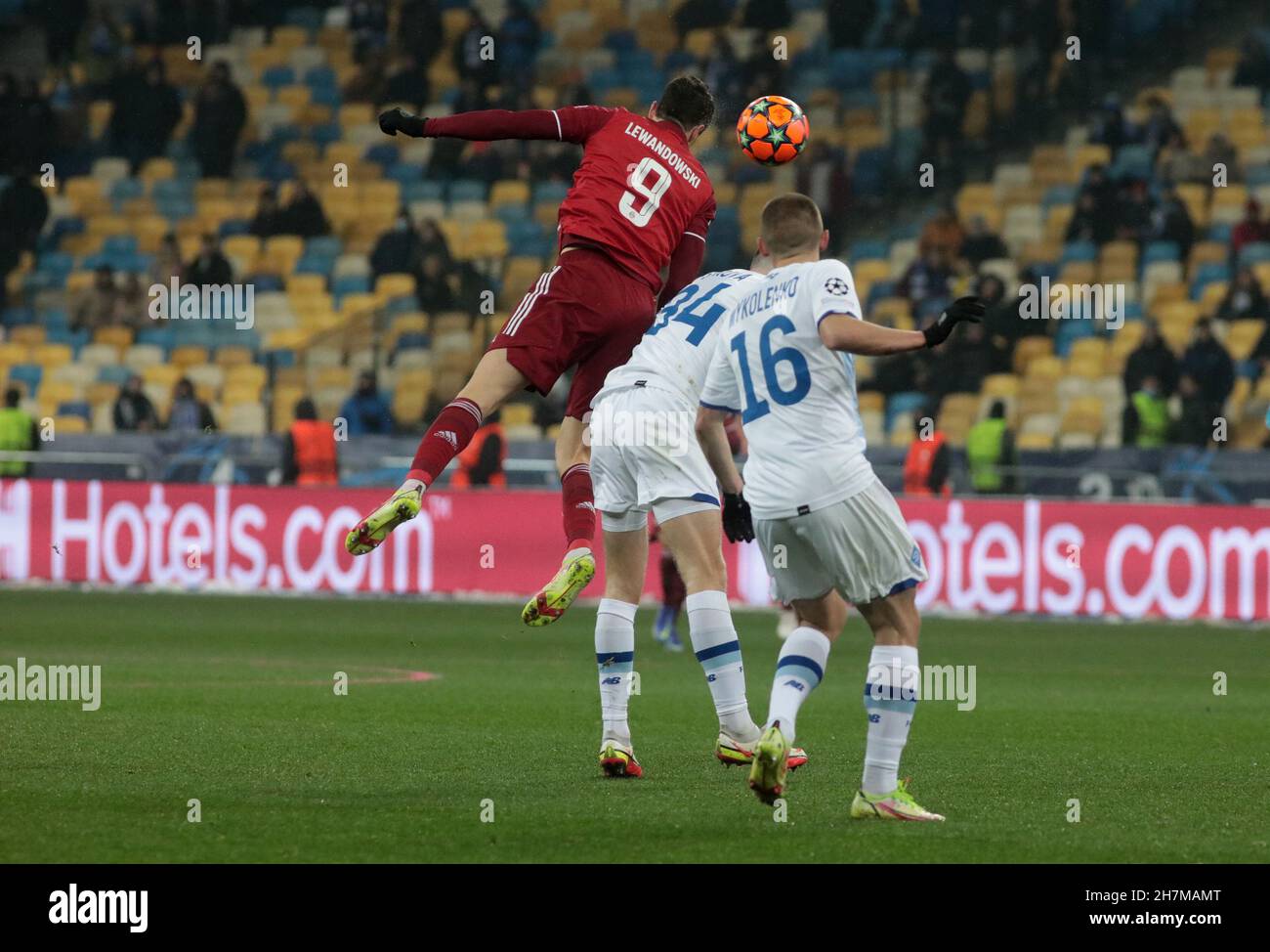 Non Exclusive: KYIV, UKRAINE - NOVEMBER 23, 2021 - Forward Robert ...