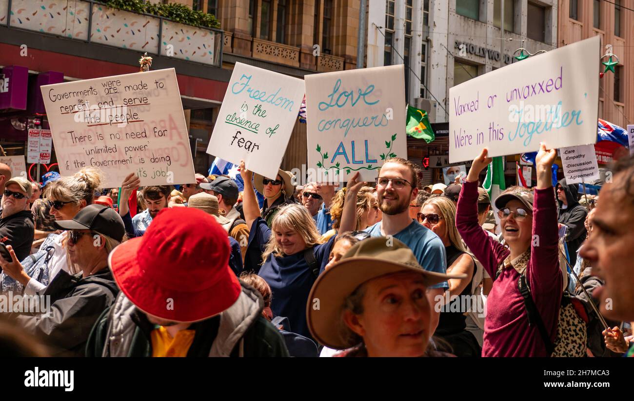 Corruption protest signs hi-res stock photography and images - Alamy