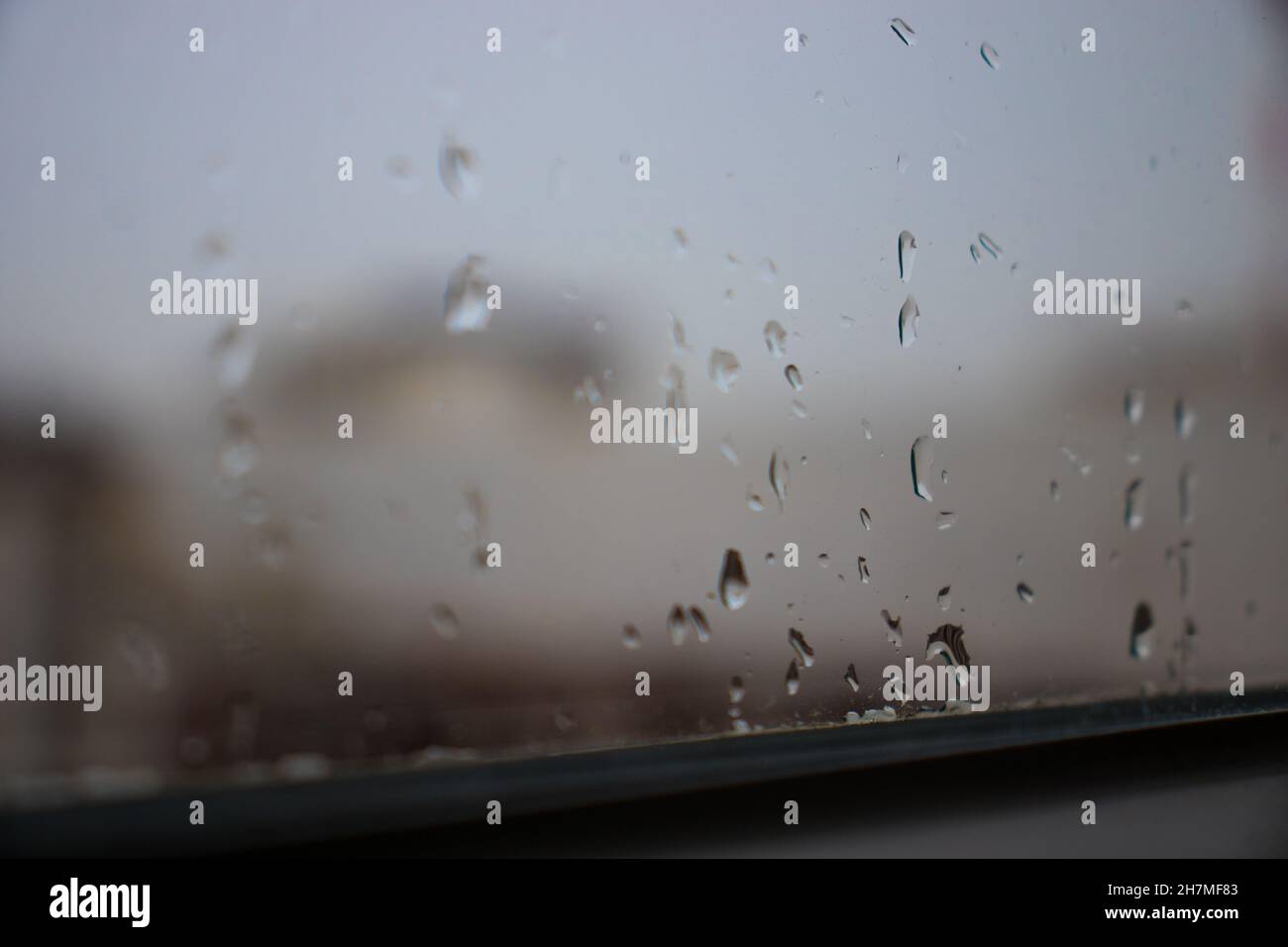 Steamy window and raindrops Stock Photo - Alamy