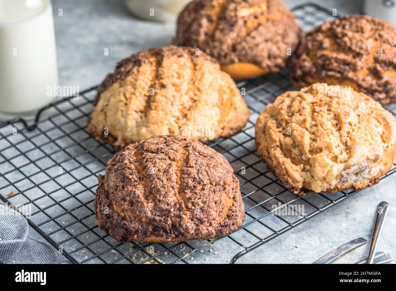 Conchas sweet bread is a type of pan dulce traditionally baked in ...
