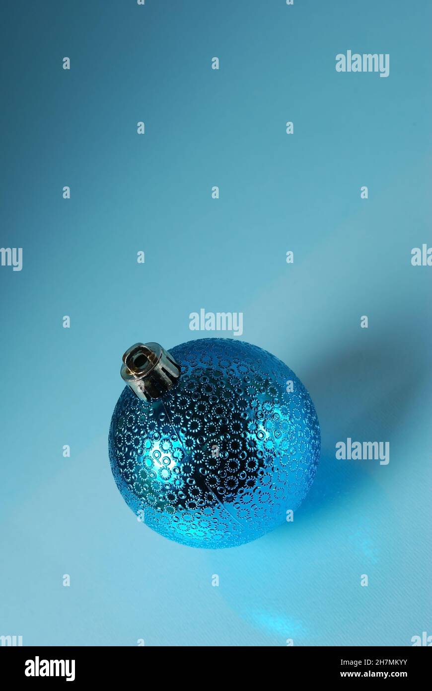 Beautiful blue christmas background hi-res stock photography and images ...