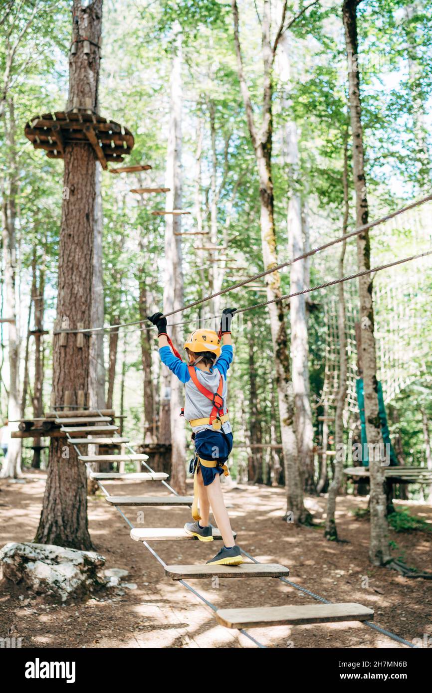 High ropes walk hi-res stock photography and images - Alamy