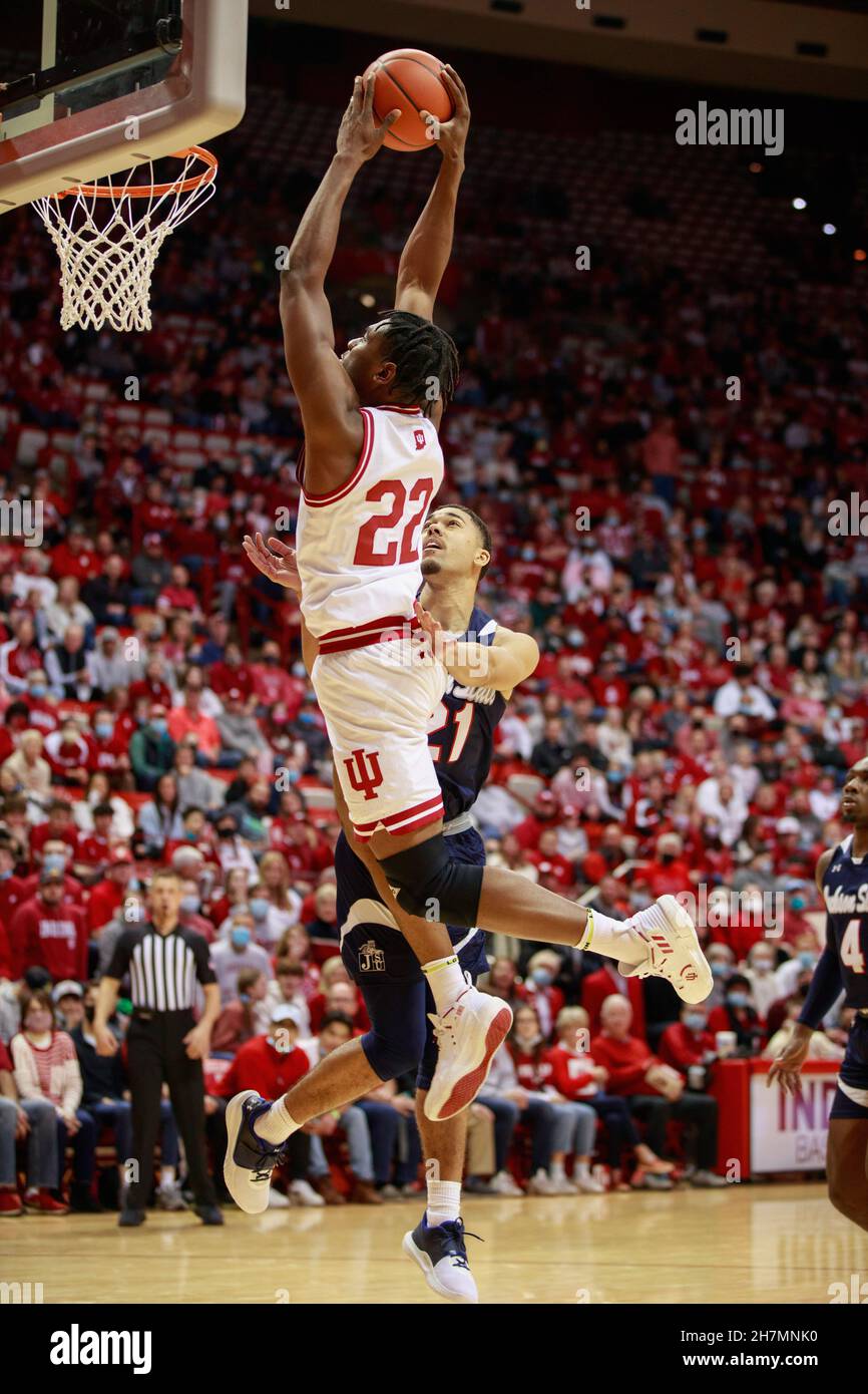 Indiana Hoosiers forward Jordan Geronimo (L) plays against Jackson ...