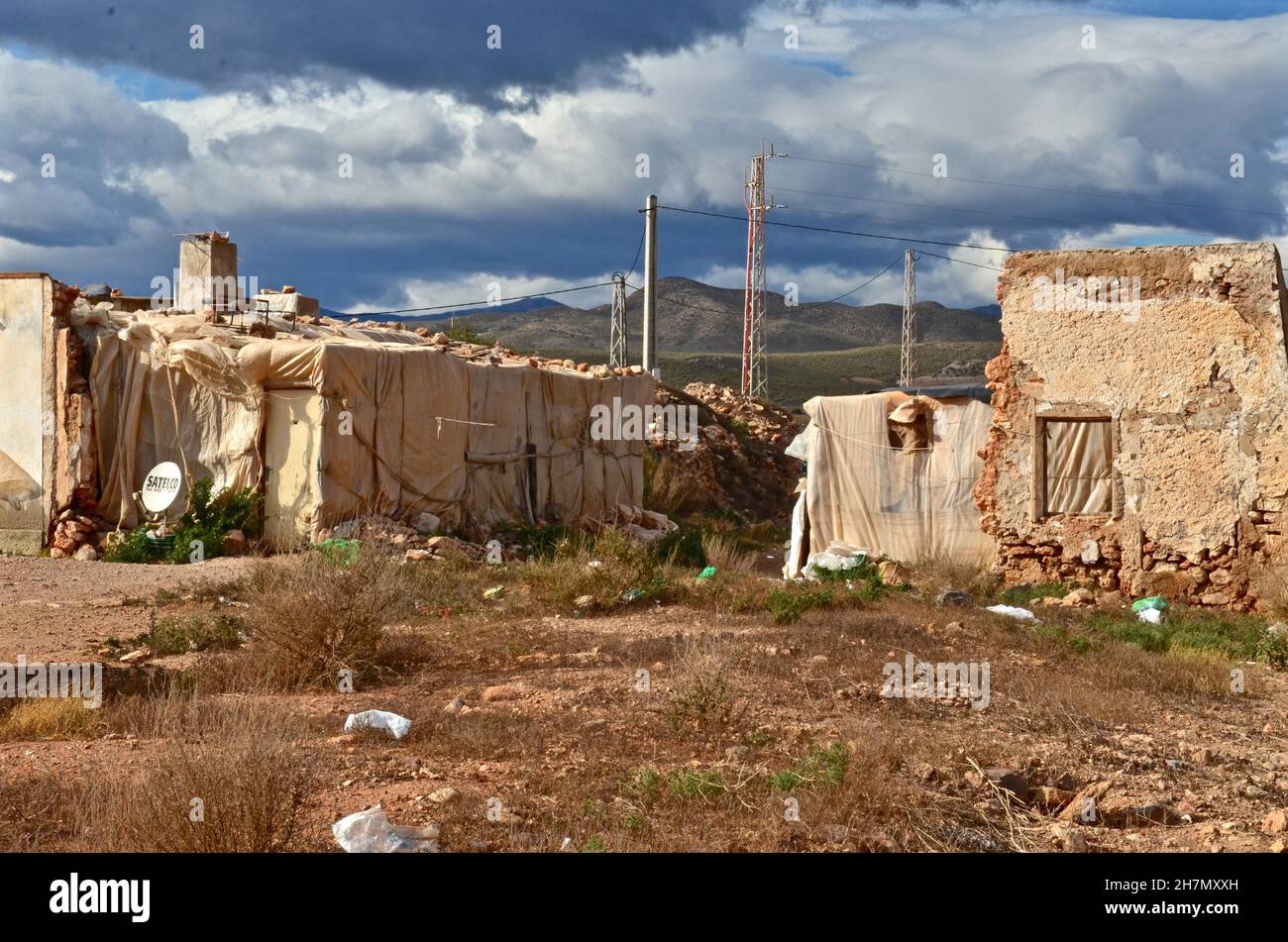 Migrant workers in Spain, dwelling of plantation workers in Almeria ...