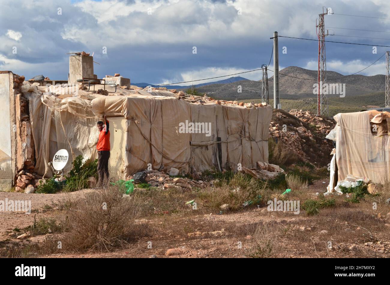 Migrant workers in Spain, dwelling of plantation workers in Almeria ...