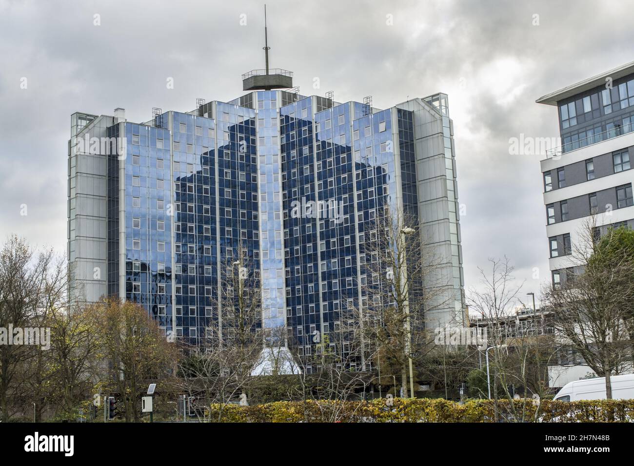 New buildings basingstok hi-res stock photography and images - Alamy