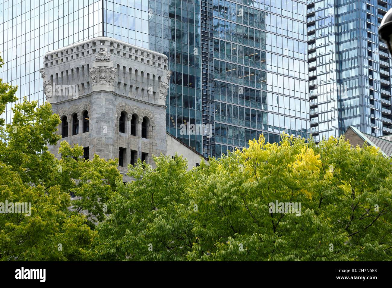 Architecture, old and modern building, Montreal, Province of Quebec ...