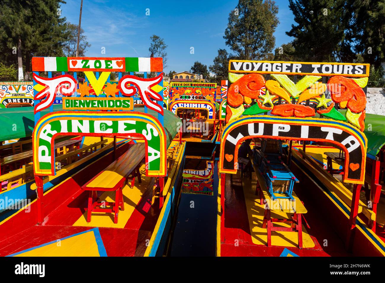 Colourful boats on the aztec canal system, Unesco site Xochimilco ...