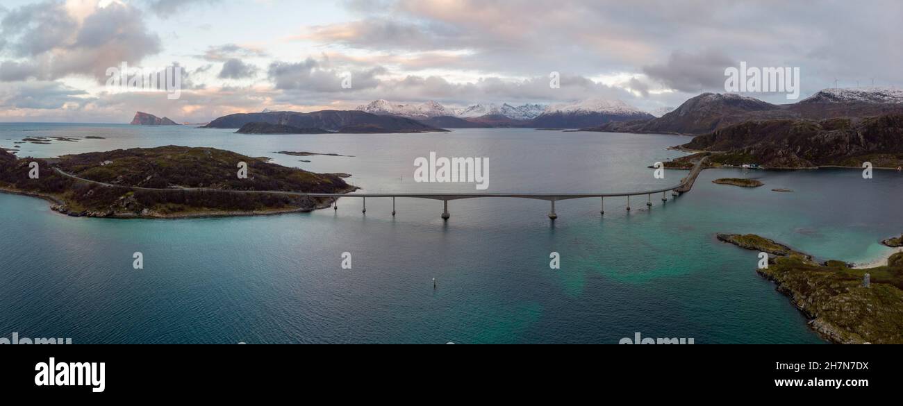 Road bridge to Sommaroy, wind turbines at Lakstinden on the right ...