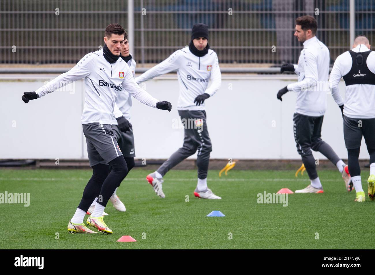 Bayer leverkusen team group hi-res stock photography and images - Alamy
