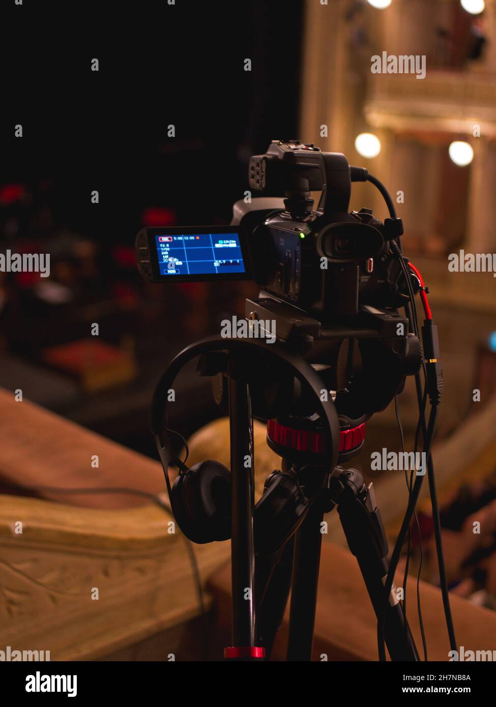 Symphony stage screen hi-res stock photography and images - Alamy