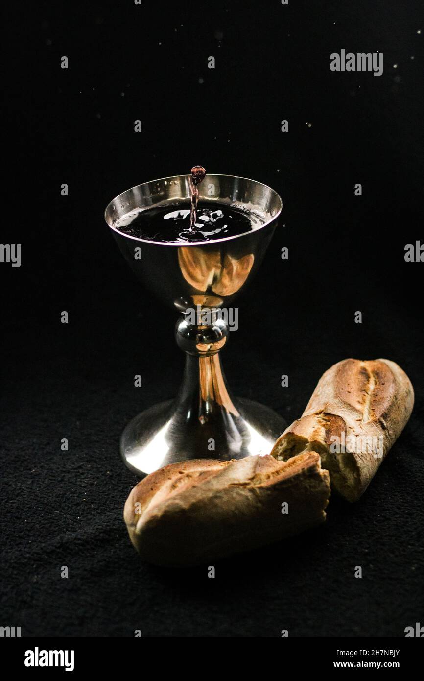 The bread and wine, lord's supper hi-res stock photography and images ...