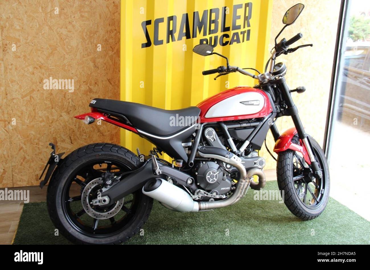 Ducati Scrambler Red