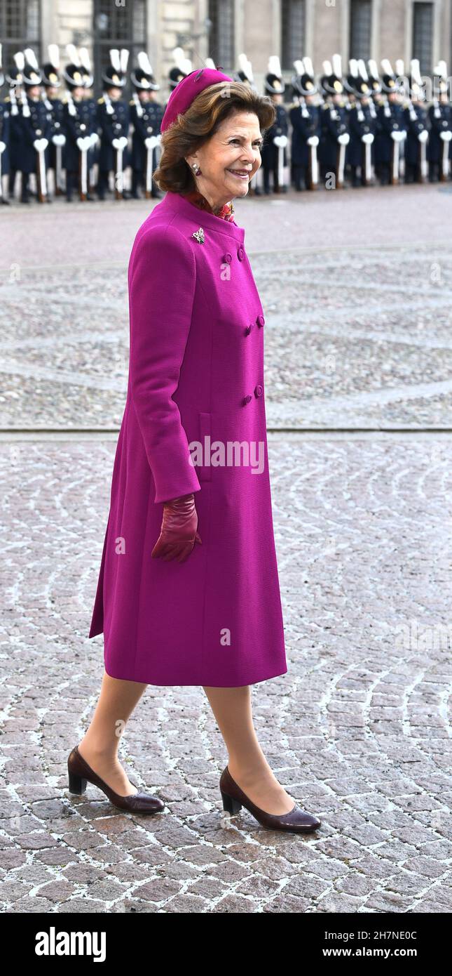 Queen silvia official welcome ceremony royal palace in stockholm hi-res ...