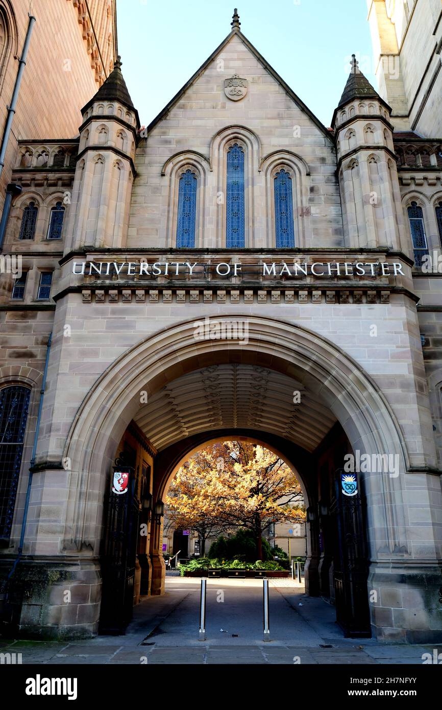 Manchester university in fall hi-res stock photography and images - Alamy