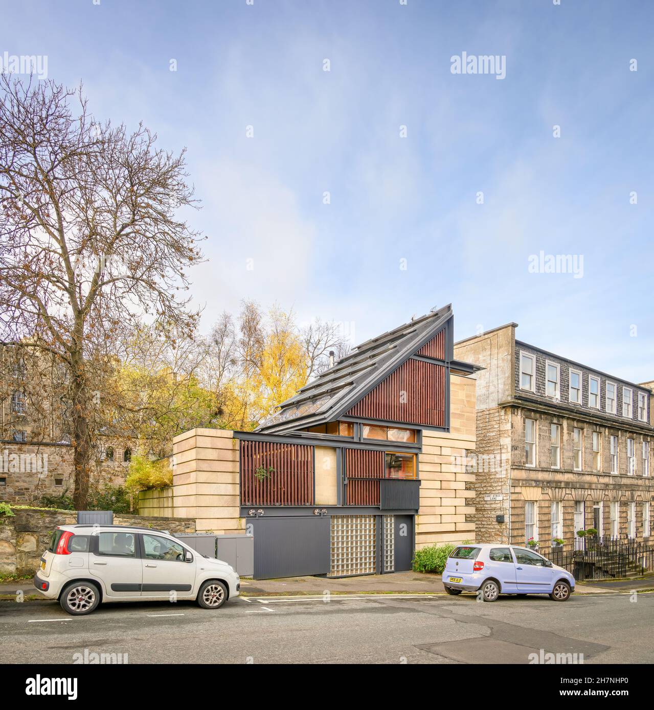 Edinburgh, Scotland, UK - House in the New Town by Richard Murphy ...