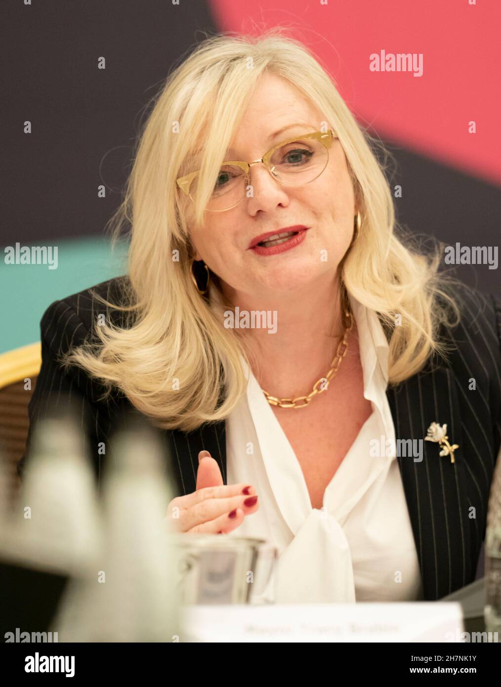 Tracy brabin mayor hi-res stock photography and images - Alamy