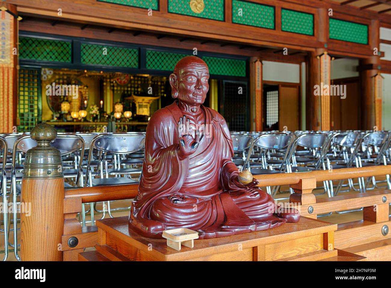 Japanese history temple interior hi-res stock photography and images ...