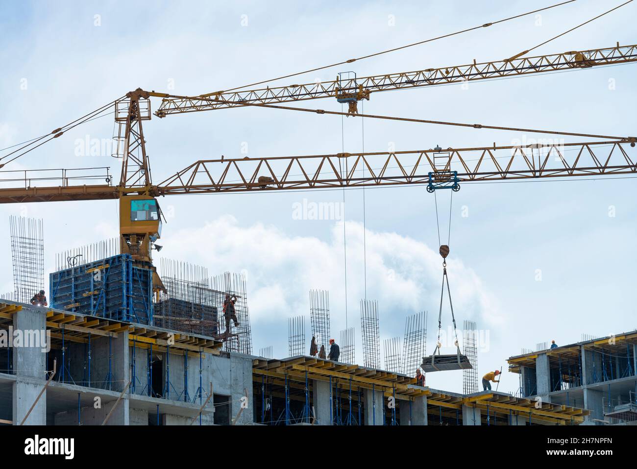 2021-05-21 Kyiv, Ukraine. Workers on the construction site. Fast ...