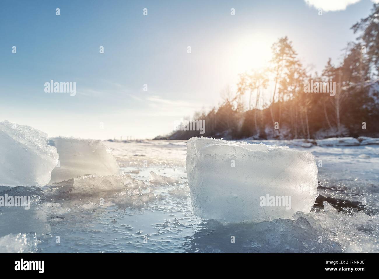 Light shining through crystal hi-res stock photography and images - Alamy