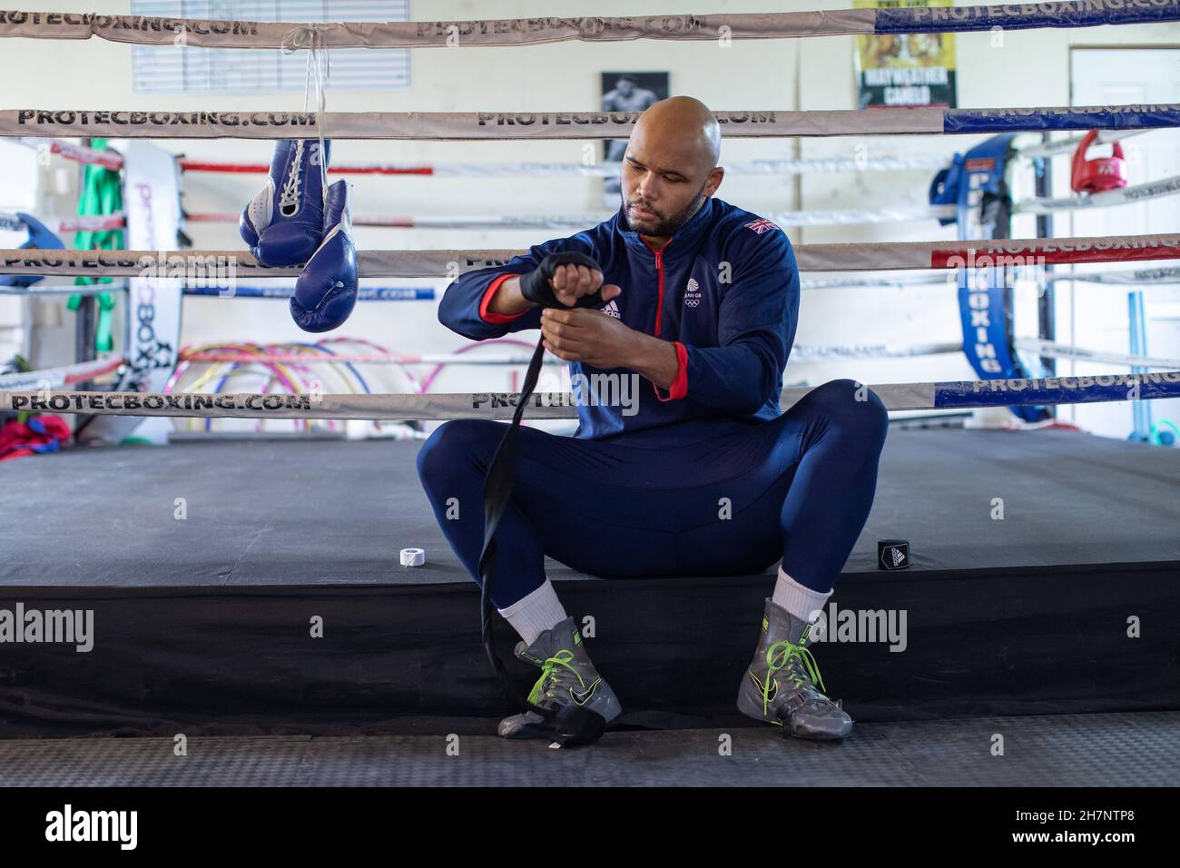 Super heavywieght hi-res stock photography and images - Alamy