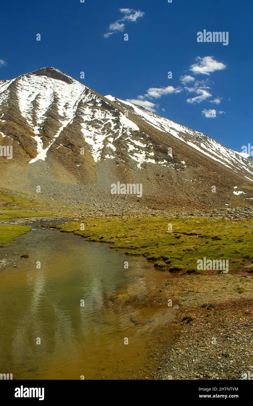 Lake in ladakh himalayas Stock Photo - Alamy